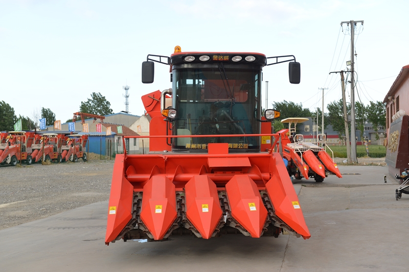 4 row corn harvesting machine for sale